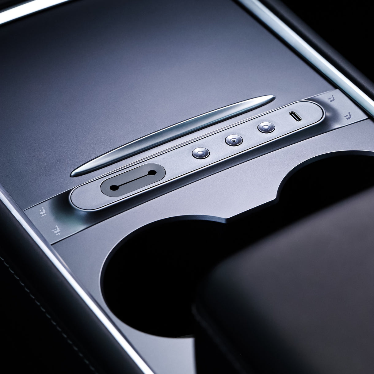 Physical Shortcut Buttons USB Hub For Tesla Model 3/Y 2021+ – Yeslak