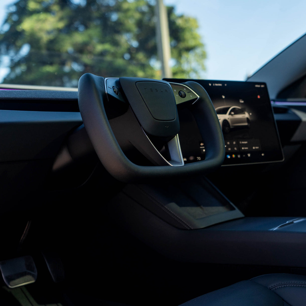 Tesla Model Y Juniper Yoke Steering Wheel (2025+) | Heated Leather ...