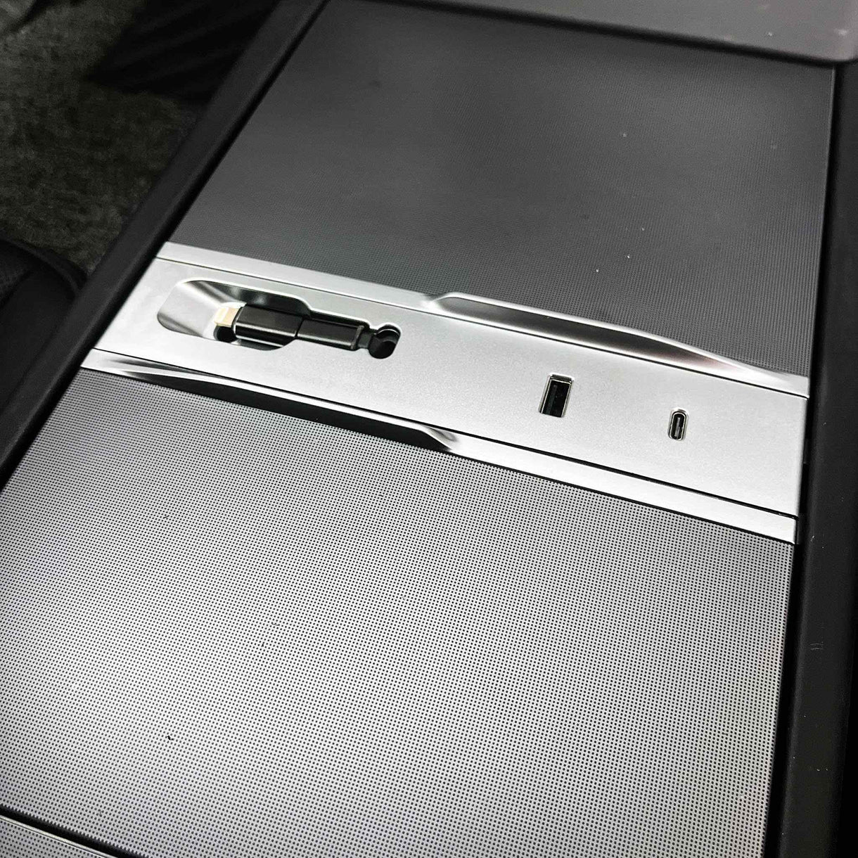 Tesla Model 3 Highland & Model Y 2025 USB Hub Docking Station – Fast C ...