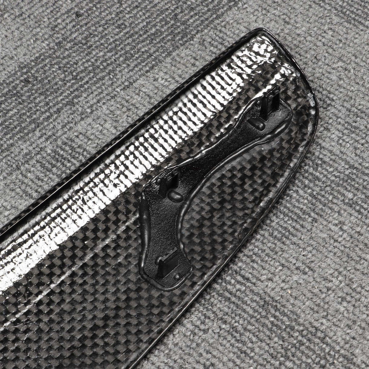 Carbon Fiber Dashboard Replacement for Model Y Juniper 2025+ – Yeslak